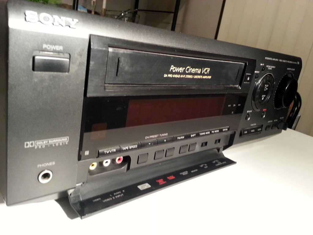 The Great Declutter Sale, part 5: Sony SLV-AV100 combination amplifier ...